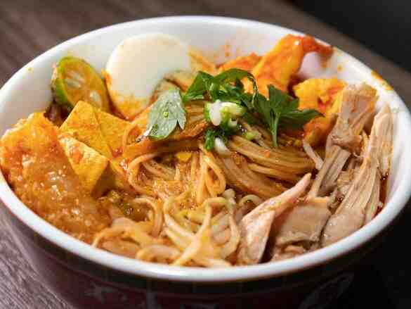 Chicken Yock Noodles (Yock A Mein) - Wellbeing Barista